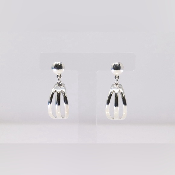 Jewelry | Native America Navajo Sterling Silver Ribbed Post Earrings By ...